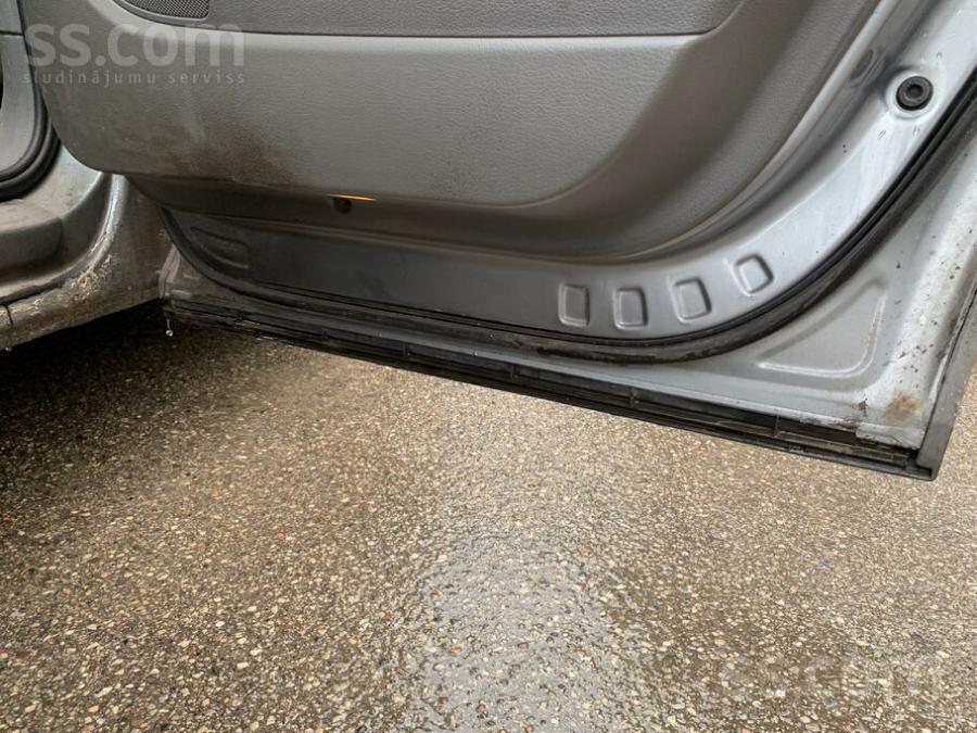 Pelēks Audi Q7 2007 Bauska, ar dzinēja tilpumu 3.00 L un nobraukumu 650 tūkst. km par 2995 €, foto 12 vietnē AUTOMOTO.COM.LV