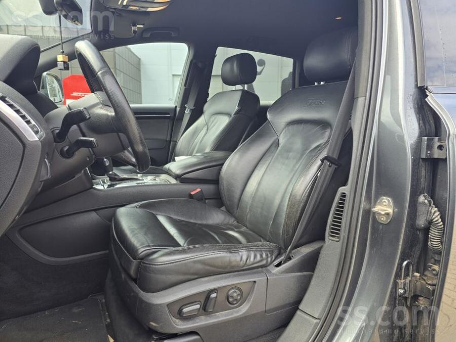 Pelēks Audi Q7 2007 Rīga, ar dzinēja tilpumu 3.00 L un nobraukumu 309 tūkst. km par 5190 €, foto 13 vietnē AUTOMOTO.COM.LV
