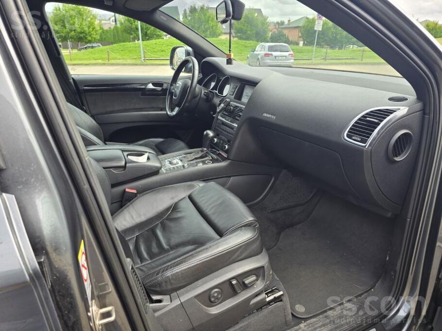 Pelēks Audi Q7 2007 Rīga, ar dzinēja tilpumu 3.00 L un nobraukumu 309 tūkst. km par 5190 €, foto 14 vietnē AUTOMOTO.COM.LV