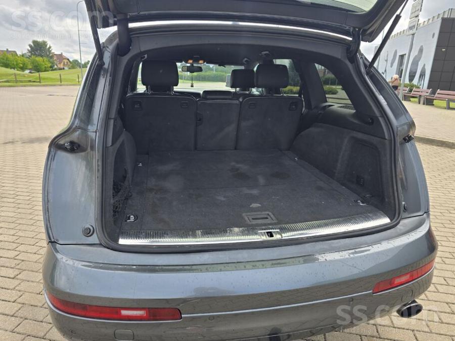 Pelēks Audi Q7 2007 Rīga, ar dzinēja tilpumu 3.00 L un nobraukumu 309 tūkst. km par 5190 €, foto 17 vietnē AUTOMOTO.COM.LV