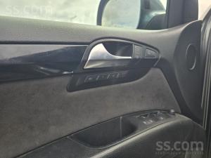 Pelēks Audi Q7 2007 Rīga, ar dzinēja tilpumu 3.00 L un nobraukumu 309 tūkst. km par 5190 €, foto 20 vietnē AUTOMOTO.COM.LV