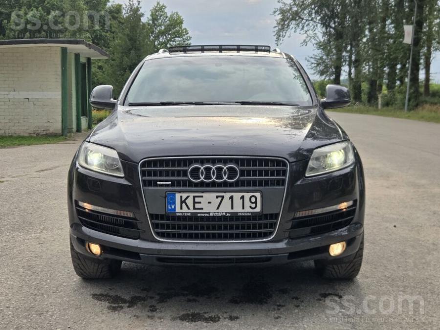 Grey Audi Q7 2007 in Rezekne, with an engine capacity of 3.00 L and mileage of 263 thousand km for 4700 €, photo 8 on AUTOMOTO.COM.LV