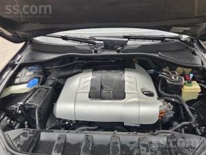 Grey Audi Q7 2007 in Rezekne, with an engine capacity of 3.00 L and mileage of 263 thousand km for 4700 €, photo 16 on AUTOMOTO.COM.LV