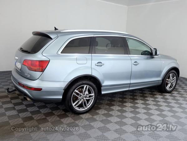 Grey Audi Q7 2007 in Tallinn, with an engine capacity of 3.00 L and mileage of 294 thousand km for 2699 €, photo 3 on AUTOMOTO.COM.LV