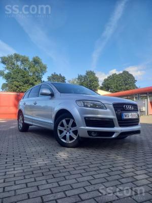 Grey Audi Q7 2007 in Jurmala, with an engine capacity of 3.00 L and mileage of 302 thousand km for 5200 €, photo 5 on AUTOMOTO.COM.LV