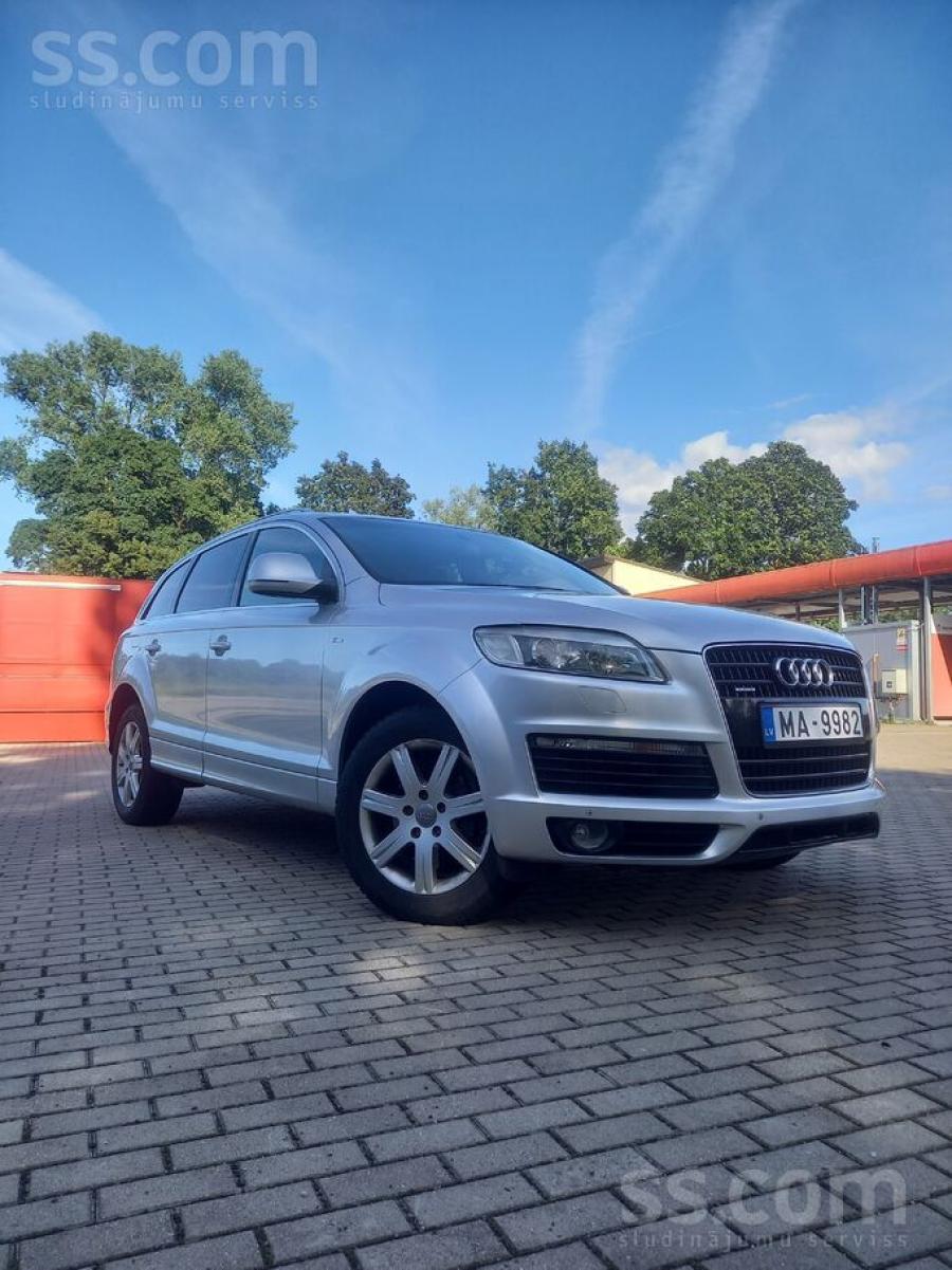 Grey Audi Q7 2007 in Jurmala, with an engine capacity of 3.00 L and mileage of 302 thousand km for 5200 €, photo 5 on AUTOMOTO.COM.LV