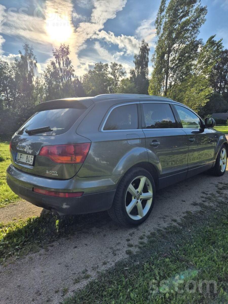 Pelēks Audi Q7 2007 Krāslava, ar dzinēja tilpumu 3.00 L un nobraukumu 258 tūkst. km par 5500 €, foto 5 vietnē AUTOMOTO.COM.LV