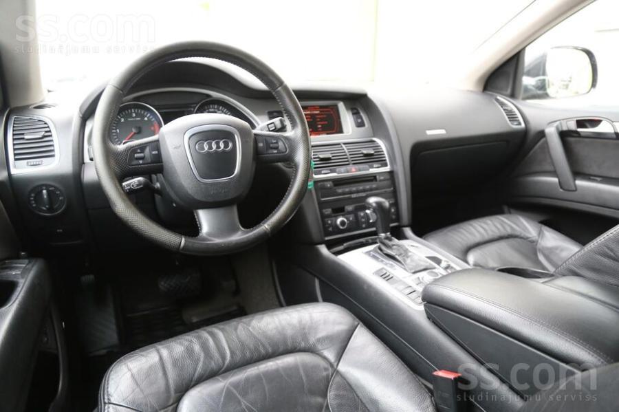 Grey Audi Q7 2008 in Riga, with an engine capacity of 4.20 L and mileage of 442 thousand km for 7995 €, photo 8 on AUTOMOTO.COM.LV
