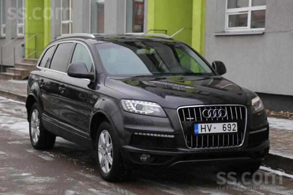 Grey Audi Q7 2008 in Riga, with an engine capacity of 4.20 L and mileage of 442 thousand km for 7995 €, photo 4 on AUTOMOTO.COM.LV