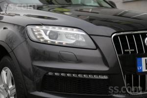 Pelēks Audi Q7 2008 Rīga, ar dzinēja tilpumu 4.20 L un nobraukumu 442 tūkst. km par 7995 €, foto 22 vietnē AUTOMOTO.COM.LV