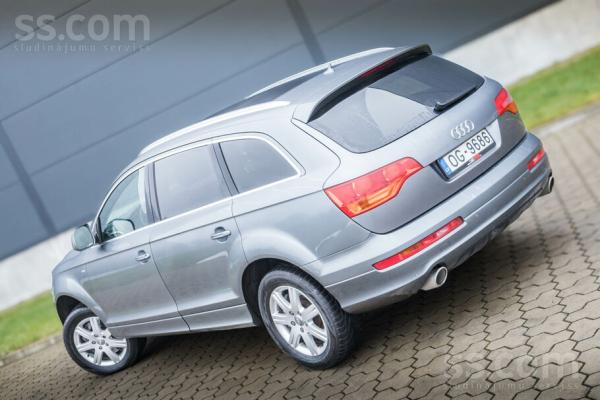 Pelēks Audi Q7 2008 Rīga, ar dzinēja tilpumu 4.20 L un nobraukumu 252 tūkst. km par 7990 €, foto 7 vietnē AUTOMOTO.COM.LV