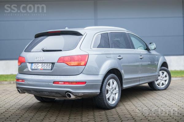 Pelēks Audi Q7 2008 Rīga, ar dzinēja tilpumu 4.20 L un nobraukumu 252 tūkst. km par 7990 €, foto 8 vietnē AUTOMOTO.COM.LV