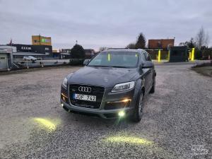 Grey Audi Q7 2008 in Kaunas, with an engine capacity of 4.10 L and mileage of 500 thousand km for 4450 €, photo 4 on AUTOMOTO.COM.LV