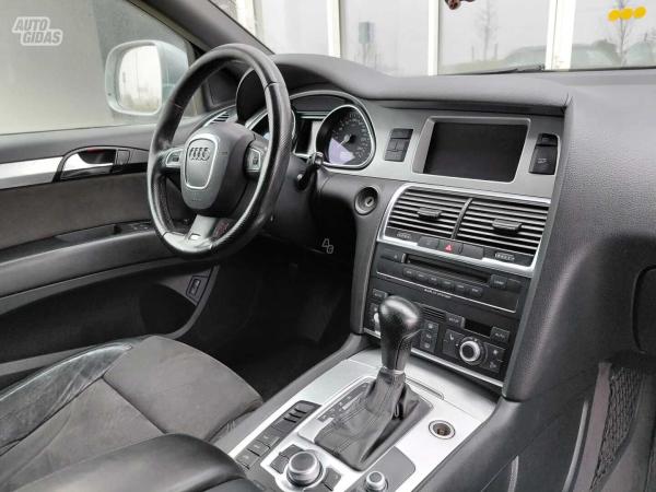 Pelēks Audi Q7 2008 Viļņa, ar dzinēja tilpumu 3.00 L un nobraukumu 296 tūkst. km par 4700 €, foto 10 vietnē AUTOMOTO.COM.LV