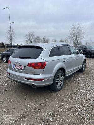Pelēks Audi Q7 2008 Kretinga, ar dzinēja tilpumu 3.00 L un nobraukumu 264 tūkst. km par 5500 €, foto 4 vietnē AUTOMOTO.COM.LV