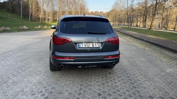 Pelēks Audi Q7 2008 Viļņa, ar dzinēja tilpumu 3.00 L un nobraukumu 335 tūkst. km par 7590 €, foto 5 vietnē AUTOMOTO.COM.LV