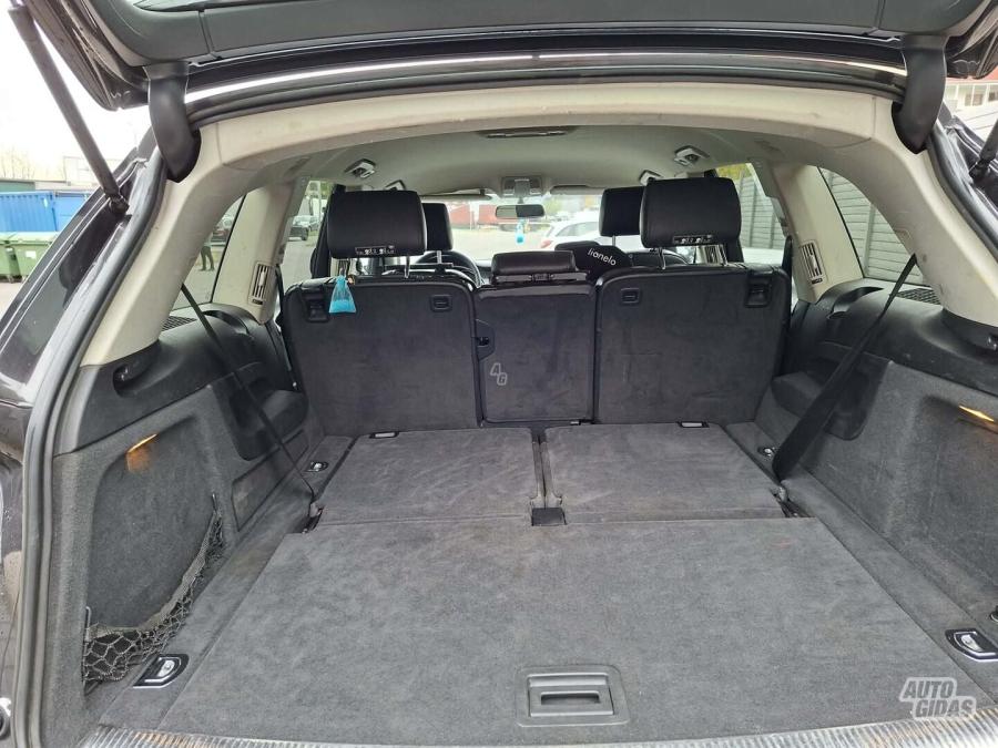 Grey Audi Q7 2008 in Klaipeda, with an engine capacity of 3.00 L and mileage of 295 thousand km for 6500 €, photo 9 on AUTOMOTO.COM.LV