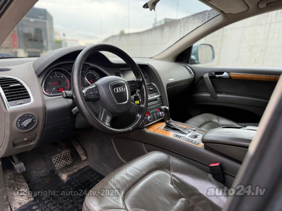 Серый Ауди Ку 7 2008 в Таллин, объемом двигателя 4.10 л и пробегом 348 тыс. км за 3500 €, фото 8 на AUTOMOTO.COM.LV