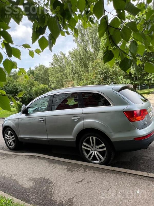 Pelēks Audi Q7 2008 Rīga, ar dzinēja tilpumu 3.00 L un nobraukumu 381 tūkst. km par 7500 €, foto 6 vietnē AUTOMOTO.COM.LV