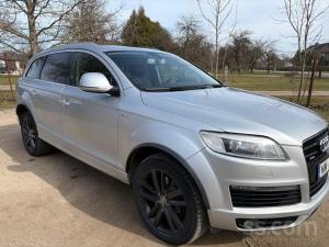 Grey Audi Q7 2008 in Cesis, with an engine capacity of 3.00 L and mileage of 376 thousand km for 5590 €, photo  on AUTOMOTO.COM.LV