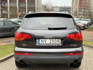 Grey Audi Q7 2008 in Riga, with an engine capacity of 3.00 L and mileage of 268 thousand km for 5990 €, photo 4 on AUTOMOTO.COM.LV