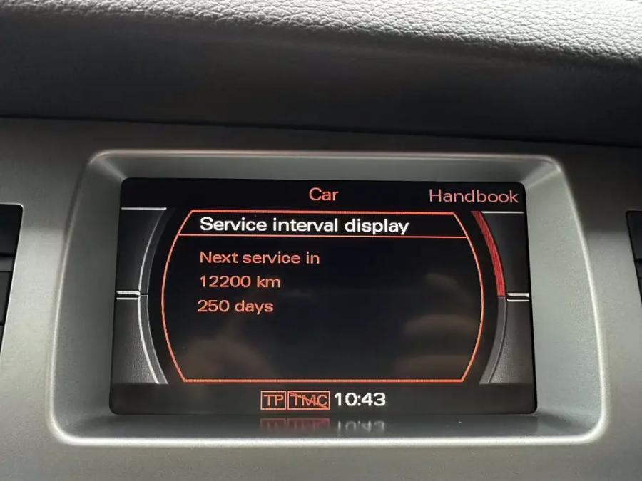 Grey Audi Q7 2008 in Riga, with an engine capacity of 3.00 L and mileage of 268 thousand km for 5990 €, photo 25 on AUTOMOTO.COM.LV