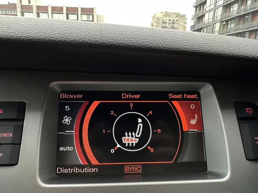 Grey Audi Q7 2008 in Riga, with an engine capacity of 3.00 L and mileage of 268 thousand km for 5990 €, photo 27 on AUTOMOTO.COM.LV