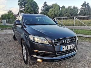 Grey Audi Q7 2008 in Klaipeda, with an engine capacity of 3.00 L and mileage of 285 thousand km for 6500 €, photo 3 on AUTOMOTO.COM.LV