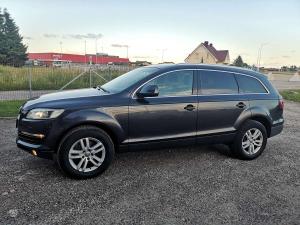 Grey Audi Q7 2008 in Klaipeda, with an engine capacity of 3.00 L and mileage of 285 thousand km for 6500 €, photo 5 on AUTOMOTO.COM.LV