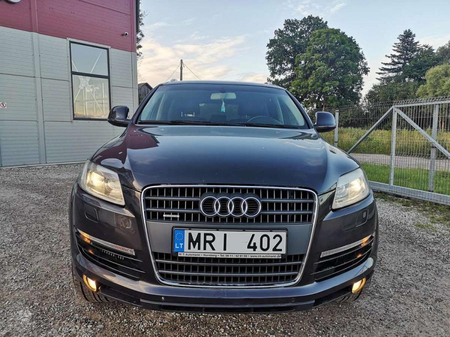 Grey Audi Q7 2008 in Klaipeda, with an engine capacity of 3.00 L and mileage of 285 thousand km for 6500 €, photo 7 on AUTOMOTO.COM.LV