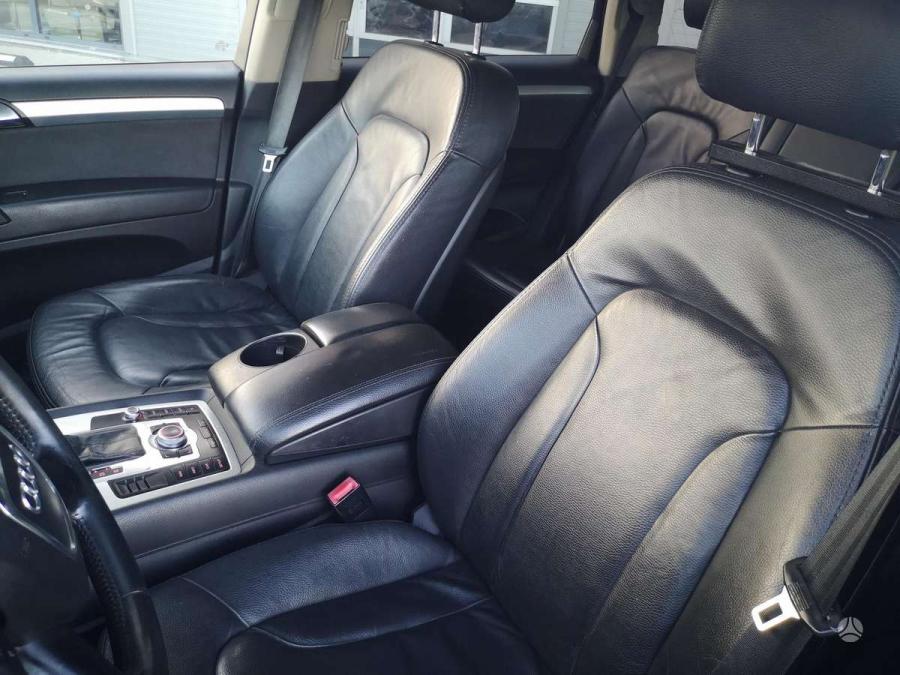 Grey Audi Q7 2008 in Klaipeda, with an engine capacity of 3.00 L and mileage of 285 thousand km for 6500 €, photo 16 on AUTOMOTO.COM.LV