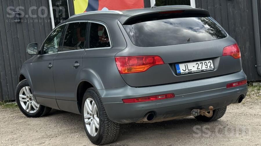Pelēks Audi Q7 2008 Rīga, ar dzinēja tilpumu 3.00 L un nobraukumu 0 tūkst. km par 3200 €, foto 4 vietnē AUTOMOTO.COM.LV