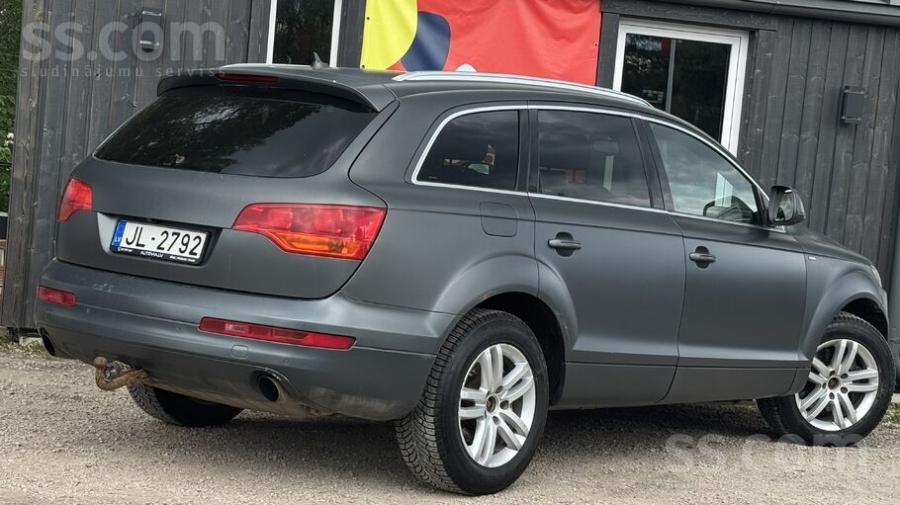 Pelēks Audi Q7 2008 Rīga, ar dzinēja tilpumu 3.00 L un nobraukumu 0 tūkst. km par 3200 €, foto 5 vietnē AUTOMOTO.COM.LV