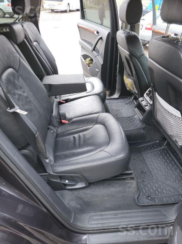 Pelēks Audi Q7 2008 Cēsis, ar dzinēja tilpumu 3.00 L un nobraukumu 402 tūkst. km par 5700 €, foto 5 vietnē AUTOMOTO.COM.LV