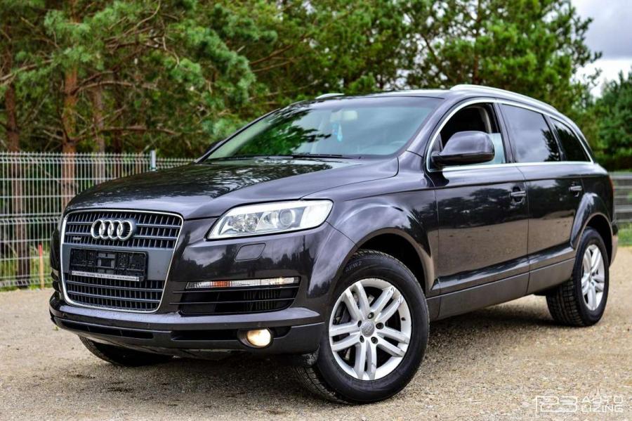 Grey Audi Q7 2008 in Kretinga, with an engine capacity of 3.00 L and mileage of 298 thousand km for 6450 €, photo 1 on AUTOMOTO.COM.LV