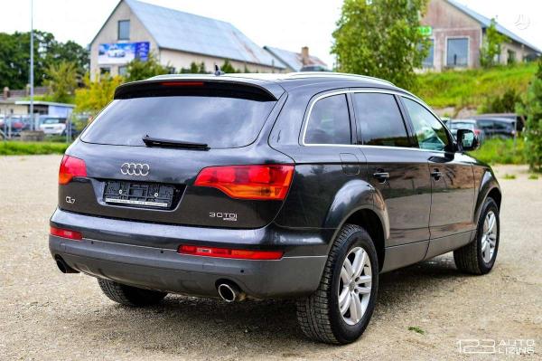 Pelēks Audi Q7 2008 Kretinga, ar dzinēja tilpumu 3.00 L un nobraukumu 298 tūkst. km par 6450 €, foto 5 vietnē AUTOMOTO.COM.LV