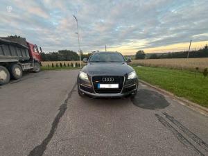 Grey Audi Q7 2008 in Vilnius, with an engine capacity of 2.97 L and mileage of 369 thousand km for 5500 €, photo 3 on AUTOMOTO.COM.LV