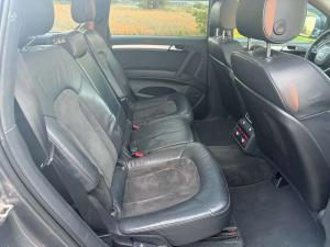 Grey Audi Q7 2008 in Vilnius, with an engine capacity of 2.97 L and mileage of 369 thousand km for 5500 €, photo 12 on AUTOMOTO.COM.LV