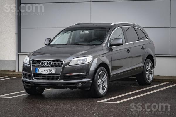 Grey Audi Q7 2008 in Riga, with an engine capacity of 3.60 L and mileage of 322 thousand km for 4950 €, photo 1 on AUTOMOTO.COM.LV