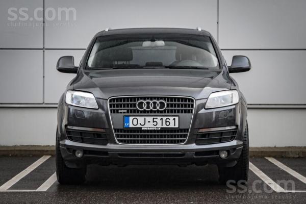 Grey Audi Q7 2008 in Riga, with an engine capacity of 3.60 L and mileage of 322 thousand km for 4950 €, photo 3 on AUTOMOTO.COM.LV