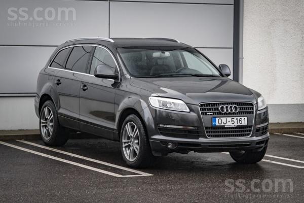 Grey Audi Q7 2008 in Riga, with an engine capacity of 3.60 L and mileage of 322 thousand km for 4950 €, photo 4 on AUTOMOTO.COM.LV