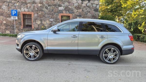 Pelēks Audi Q7 2008 Jēkabpils, ar dzinēja tilpumu 3.00 L un nobraukumu 439 tūkst. km par 4300 €, foto 9 vietnē AUTOMOTO.COM.LV