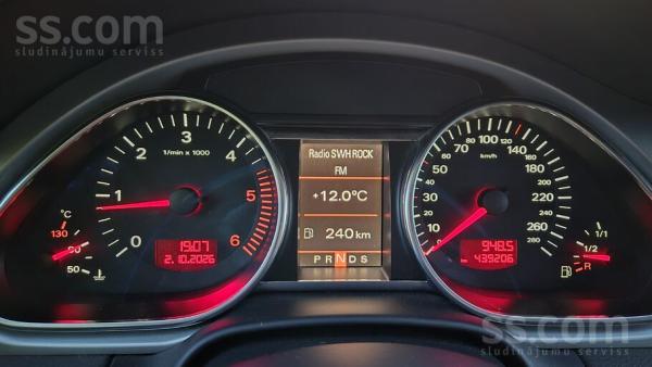 Pelēks Audi Q7 2008 Jēkabpils, ar dzinēja tilpumu 3.00 L un nobraukumu 439 tūkst. km par 4300 €, foto 10 vietnē AUTOMOTO.COM.LV