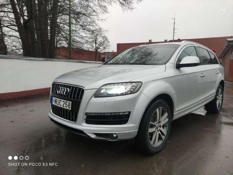 Grey Audi Q7 2009 in Vilnius, with an engine capacity of 3.00 L and mileage of 350 thousand km for 9000 €, photo 6 on AUTOMOTO.COM.LV