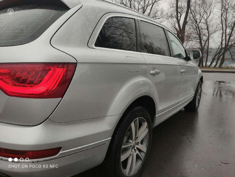 Grey Audi Q7 2009 in Vilnius, with an engine capacity of 3.00 L and mileage of 350 thousand km for 9000 €, photo 7 on AUTOMOTO.COM.LV