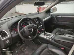 Grey Audi Q7 2009 in Vilnius, with an engine capacity of 3.00 L and mileage of 350 thousand km for 9000 €, photo 13 on AUTOMOTO.COM.LV