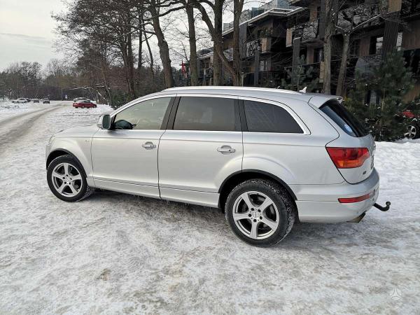 Pelēks Audi Q7 2009 Klaipėda, ar dzinēja tilpumu 4.20 L un nobraukumu 300 tūkst. km par 6900 €, foto 4 vietnē AUTOMOTO.COM.LV