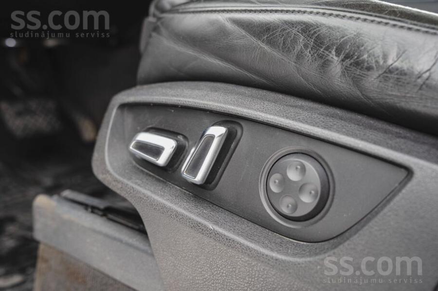 Grey Audi Q7 2009 in Riga, with an engine capacity of 3.00 L and mileage of 0 thousand km for 12790 €, photo 10 on AUTOMOTO.COM.LV