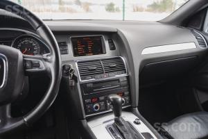 Grey Audi Q7 2009 in Riga, with an engine capacity of 3.00 L and mileage of 0 thousand km for 12790 €, photo 20 on AUTOMOTO.COM.LV