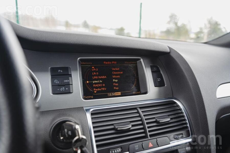 Grey Audi Q7 2009 in Riga, with an engine capacity of 3.00 L and mileage of 0 thousand km for 12790 €, photo 22 on AUTOMOTO.COM.LV